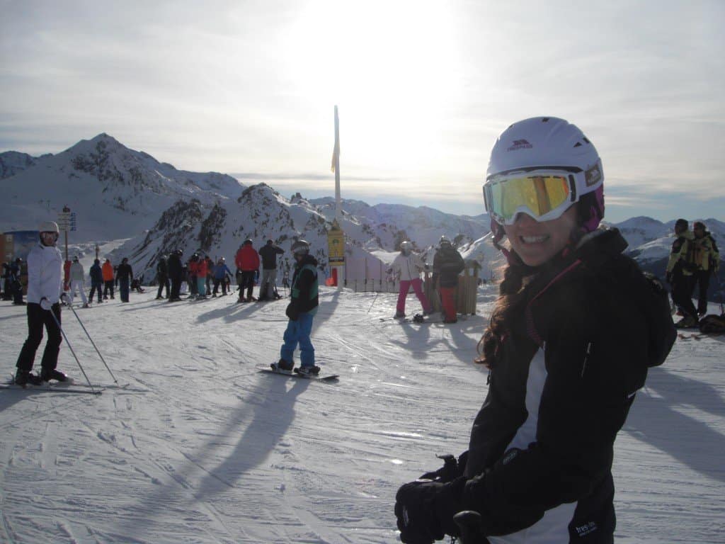 27 First Time Skiing Tips to Help You Conquer the Slopes - girl gone london