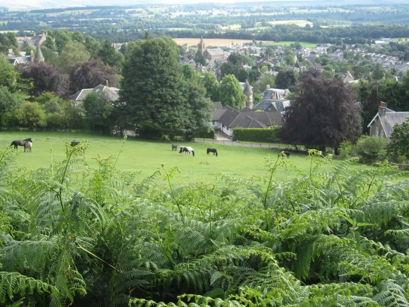 5+ Picturesque Things to Do in Crieff, Scotland - girl gone london