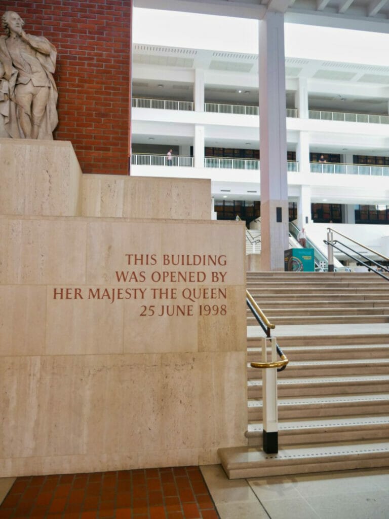 British Library in London: a Full Guide for Visitors (+ pics!) - girl ...