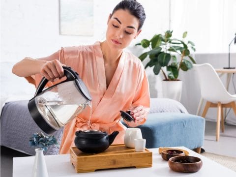 Who invented the electric kettle? + British kettle facts! - girl gone ...