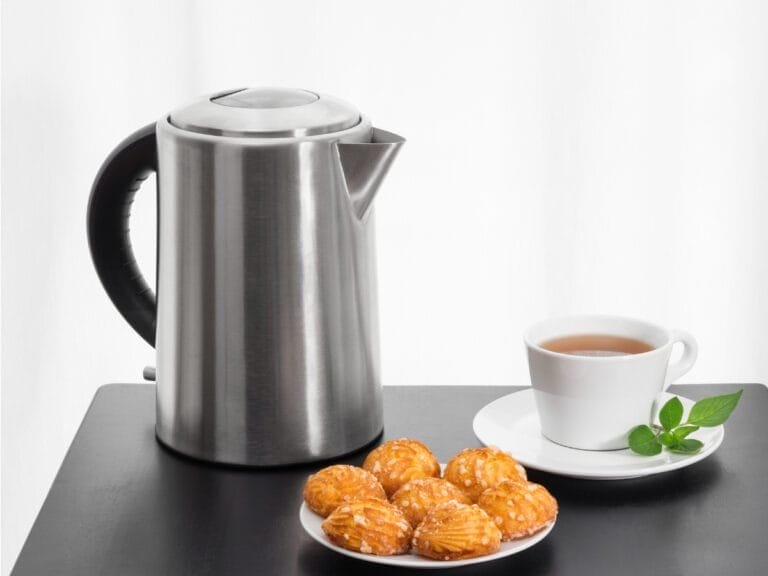 Who invented the electric kettle? + British kettle facts! - girl gone ...