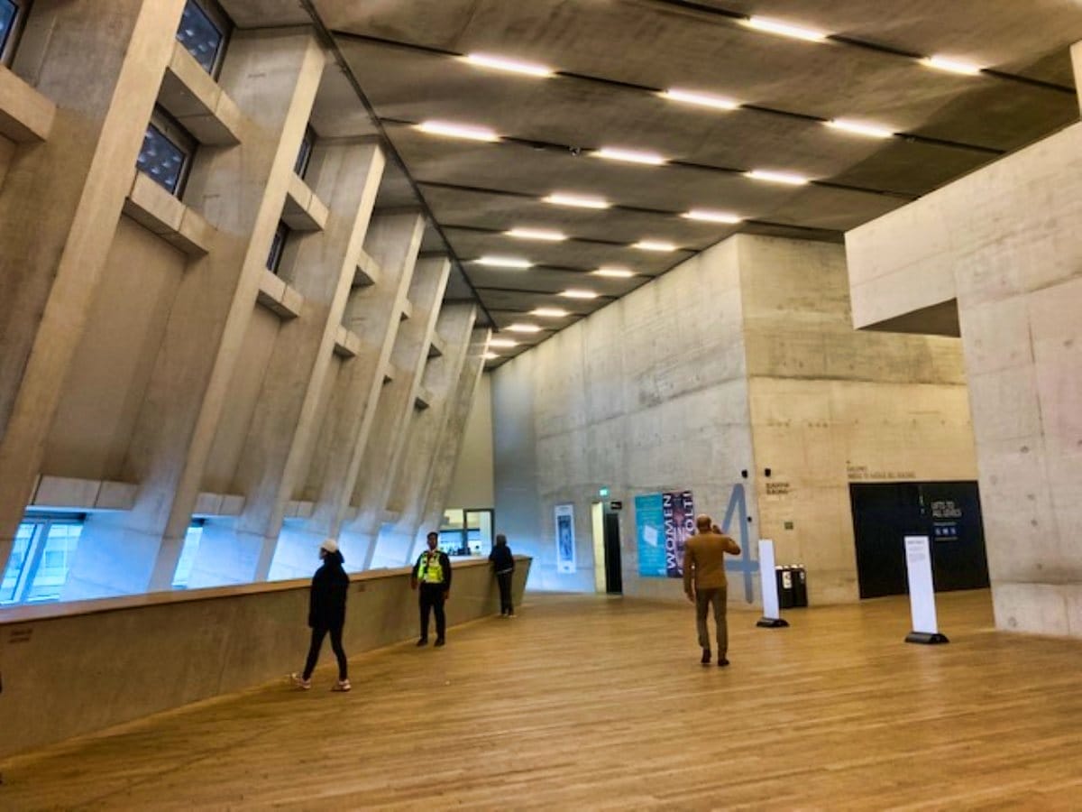 A Visitor's Guide to Tate Modern (by a local!) - girl gone london